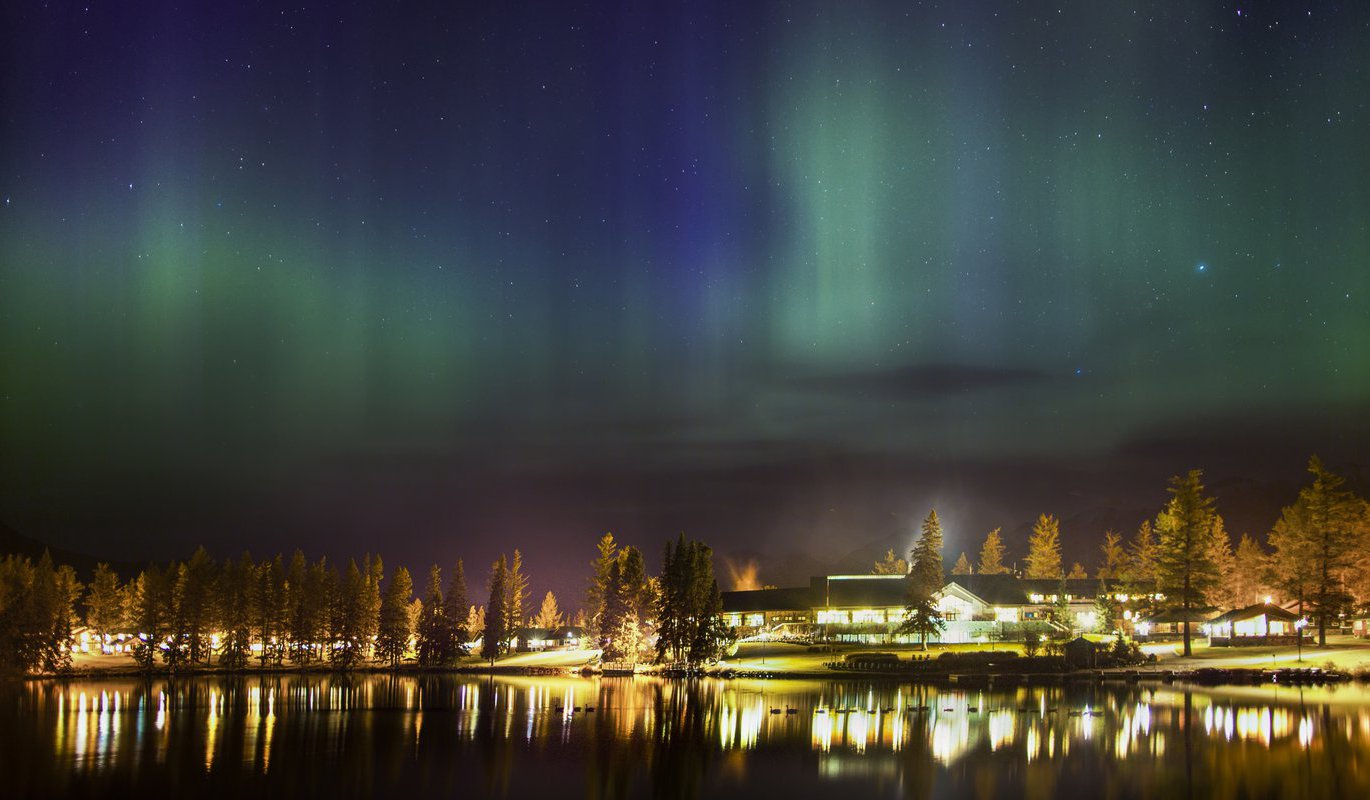 How To Best Experience Jasper’s Dark Sky Preserve | Tourism Jasper