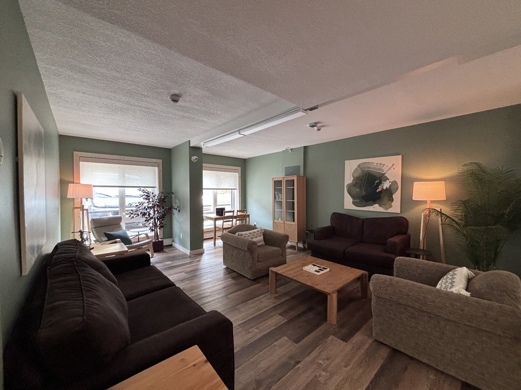 Jasper East Hostel | Tourism Jasper