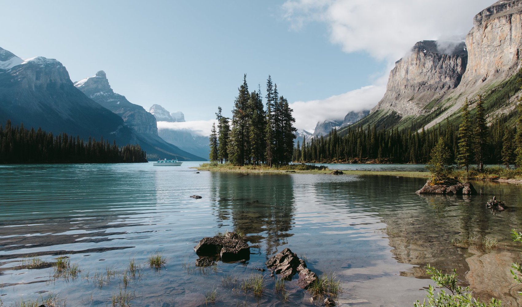 Spirit Island Boat Cruise | Tourism Jasper