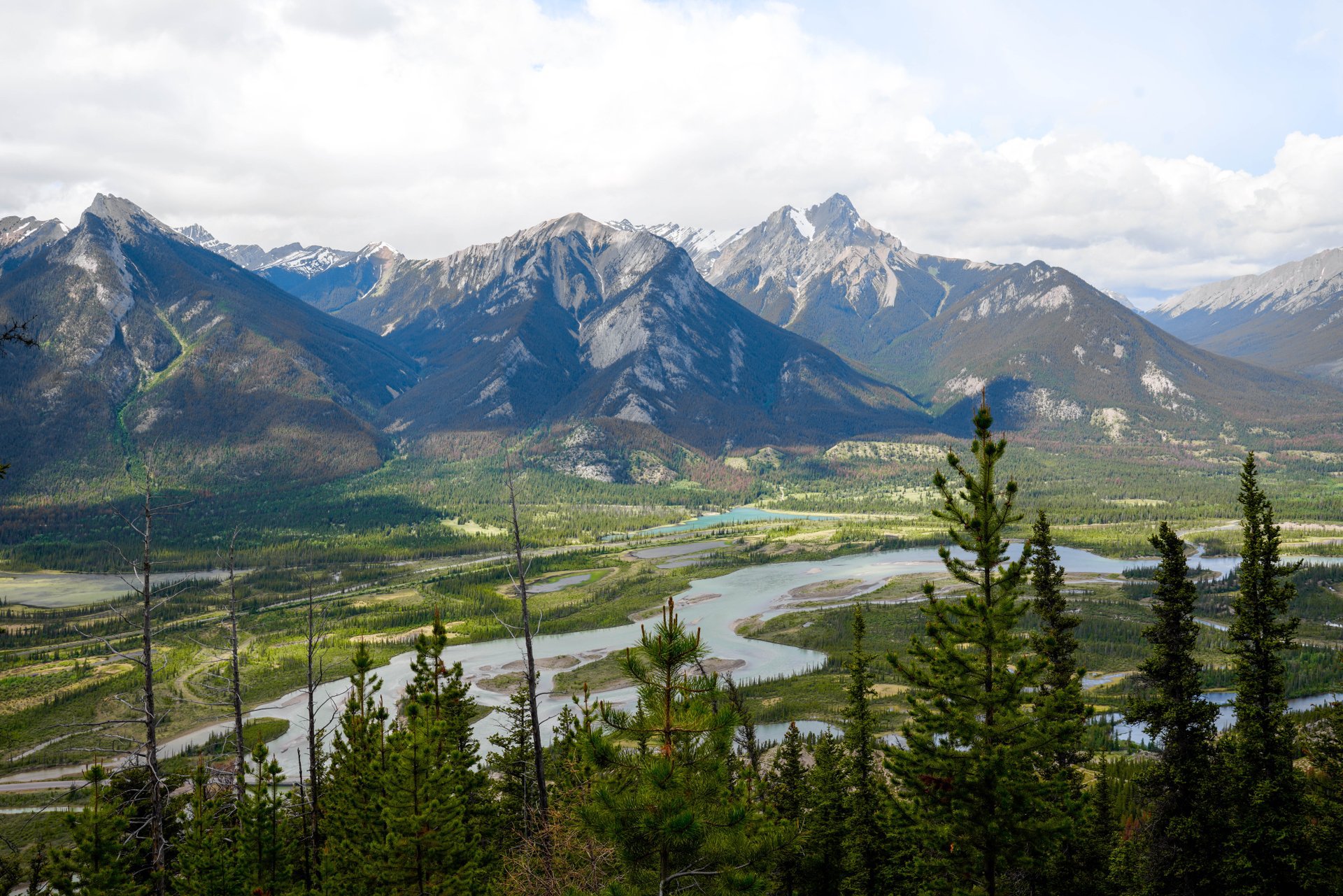 The best hiking guides in Jasper National Park | Tourism Jasper