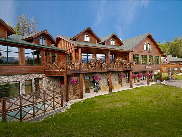 Stay and Play at Jasper’s Resorts | Tourism Jasper