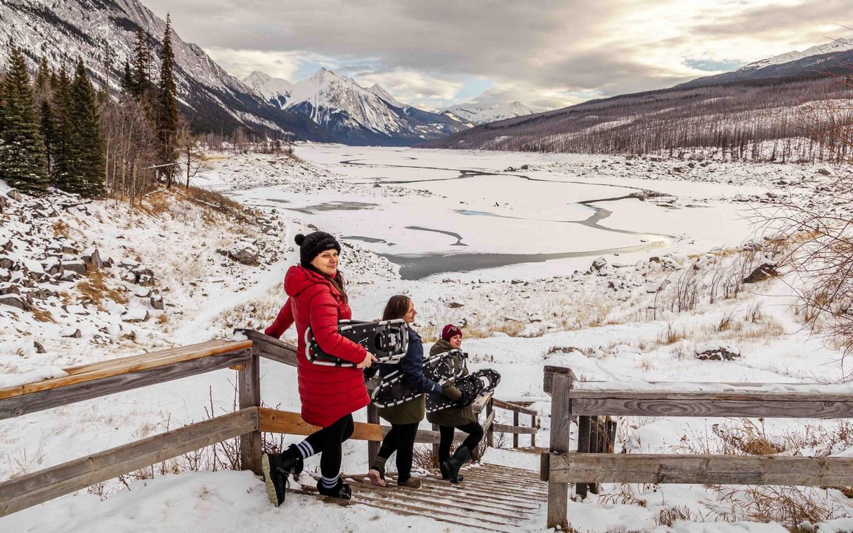 Maligne Canyon Ice Walk | Tourism Jasper
