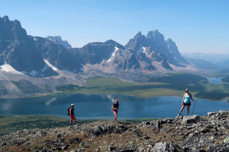 Tonquin Valley - Hut-Based Backcountry Hiking | Tourism Jasper