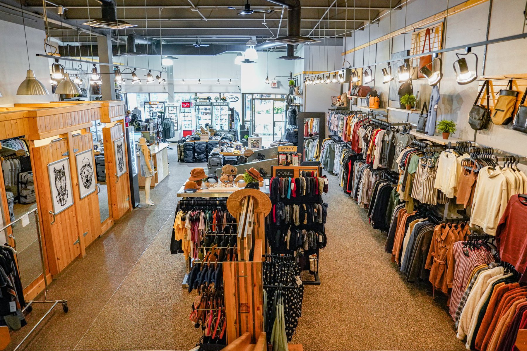 Don’t miss these great Jasper Shopping deals | Tourism Jasper